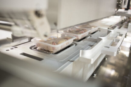 Poultry Industry Packaging - Tray Sealing & Poultry Packing ...